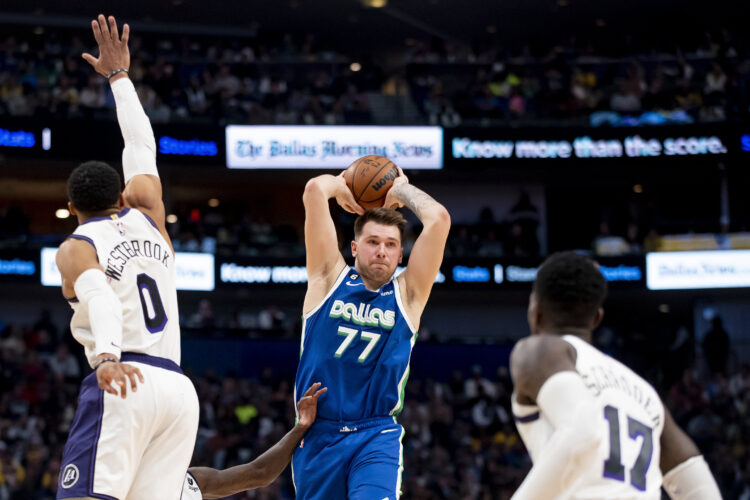 Mavs Cap Nowitzki Celebration With Victory Over Lakers | News, Sports ...